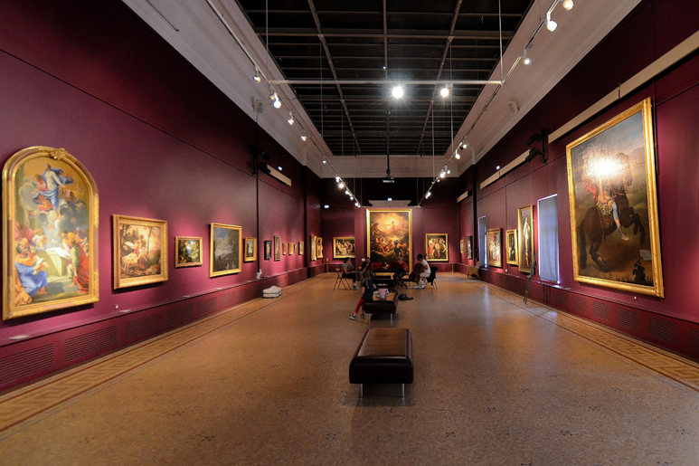 9 Best Places To Visit in Reims All Year Round