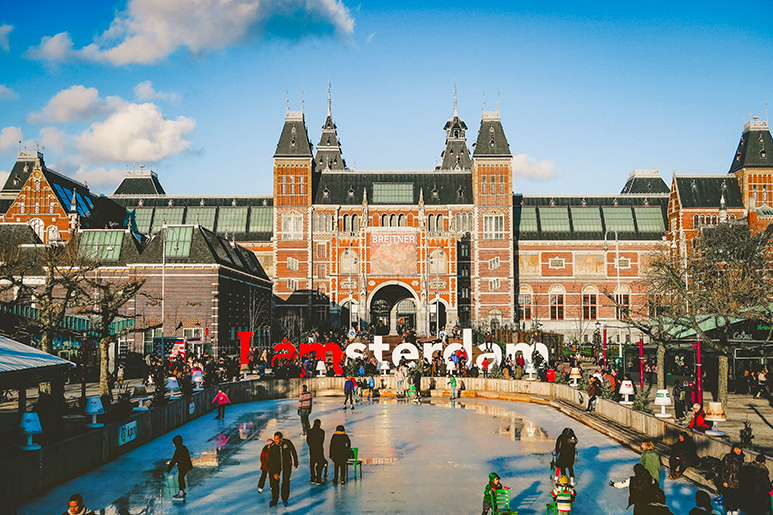 Amsterdam w styczniu: co warto zobaczyć i zrobić?