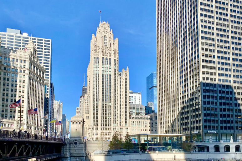 7 berühmte Gebäude in Chicago: Die Geschichte hinter der Skyline