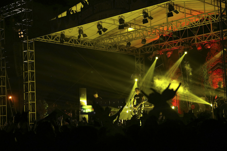 The Best Time To Visit Greece: A Month-By-Month Guide