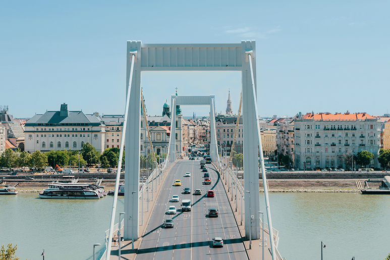 Best Bridges in Budapest: Renowned Landmarks and City Views