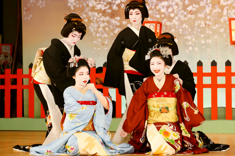 Tips For Seeing Geisha, Geiko and Maiko in Kyoto