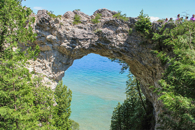 The 8 Best Tourist Attractions in Michigan You Can’t Miss