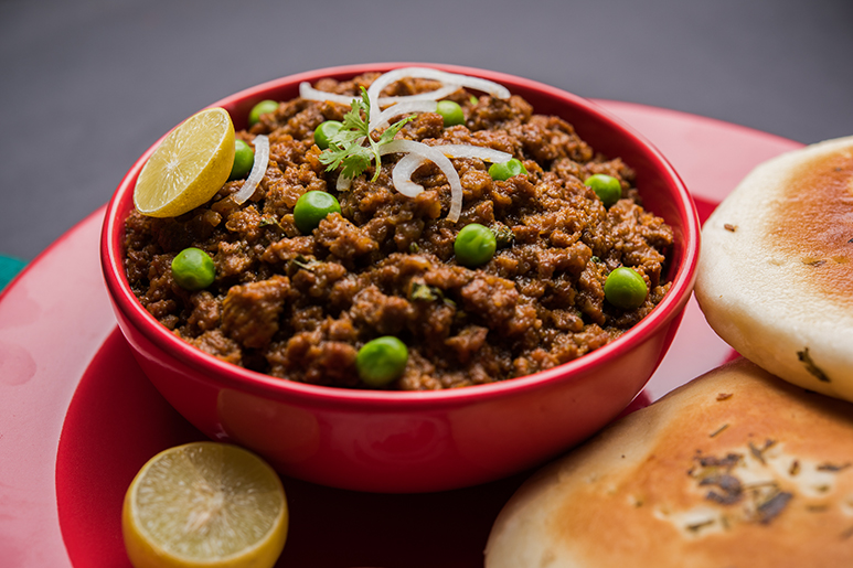 The Tastiest Food in Mumbai: 10 Must-Eat Dishes to Devour