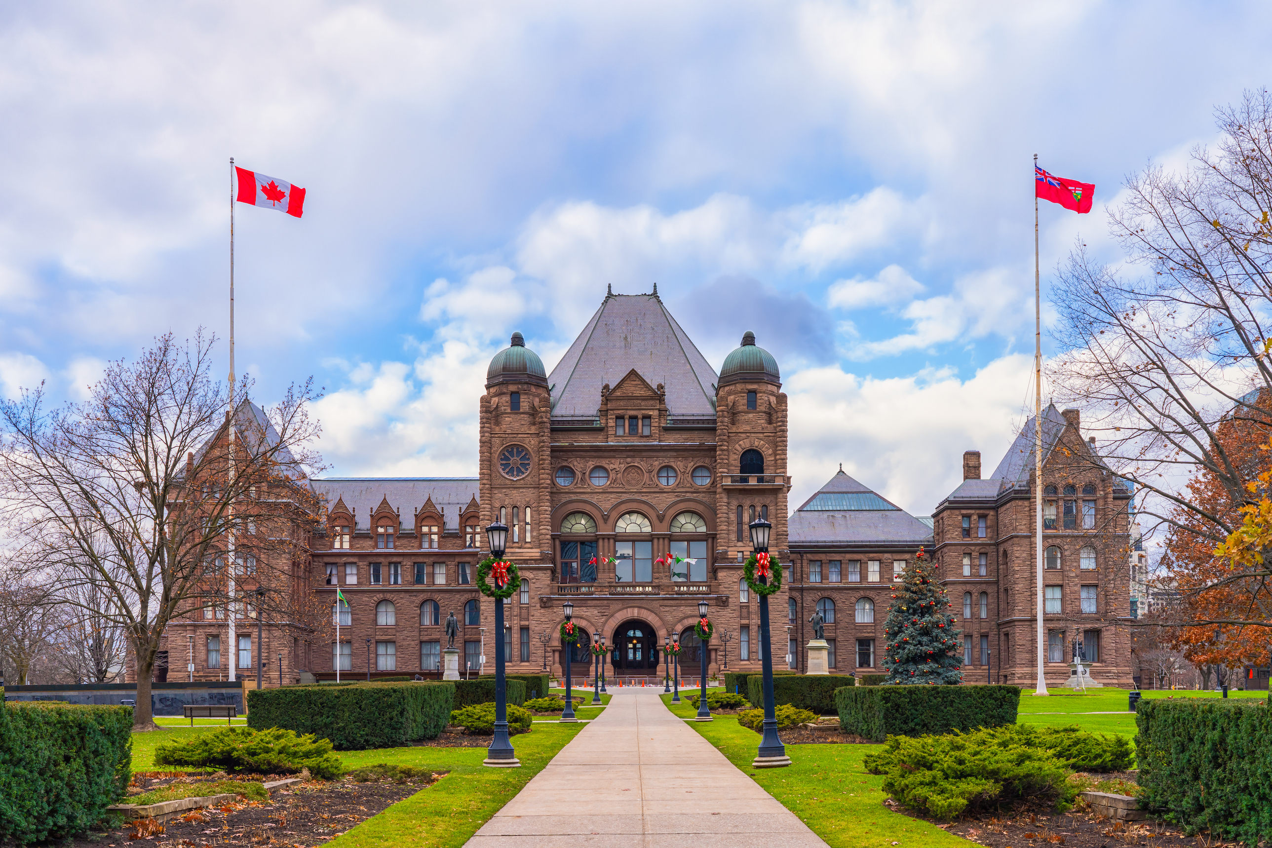 8 Unmissable Toronto Landmarks and Historic Sights