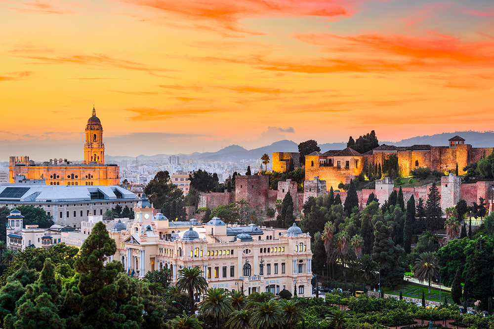48 Hours in Málaga: Art, Beaches, and Moorish History