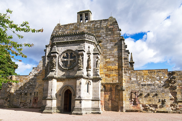 10 Unmissable Historical Places in Scotland