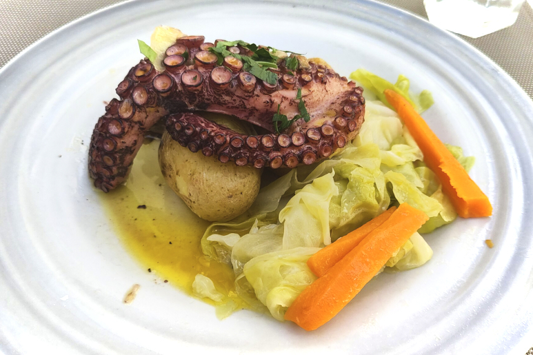 Great Food in Lagos: 10 Must-Try Dishes