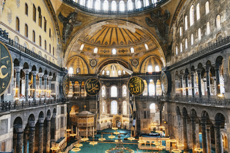 İstanbul’da tarihi yerler: mutlaka görülmesi gereken 10 mekân