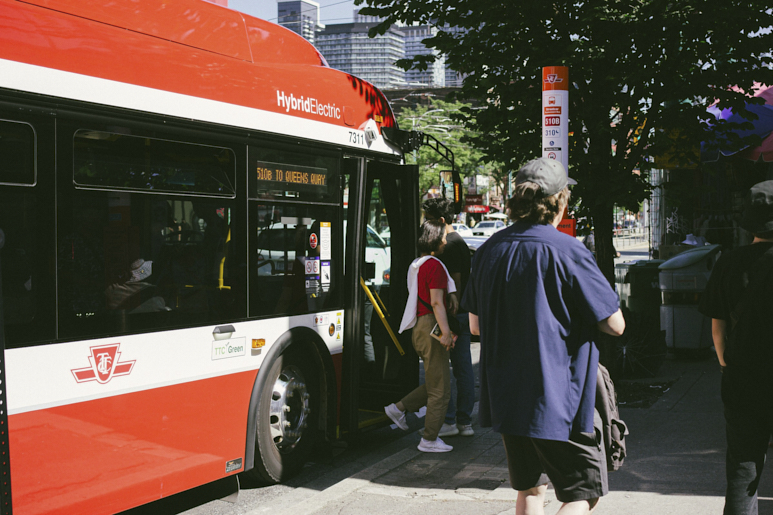 Best Way to Get Around Toronto: Everything You Need To Know