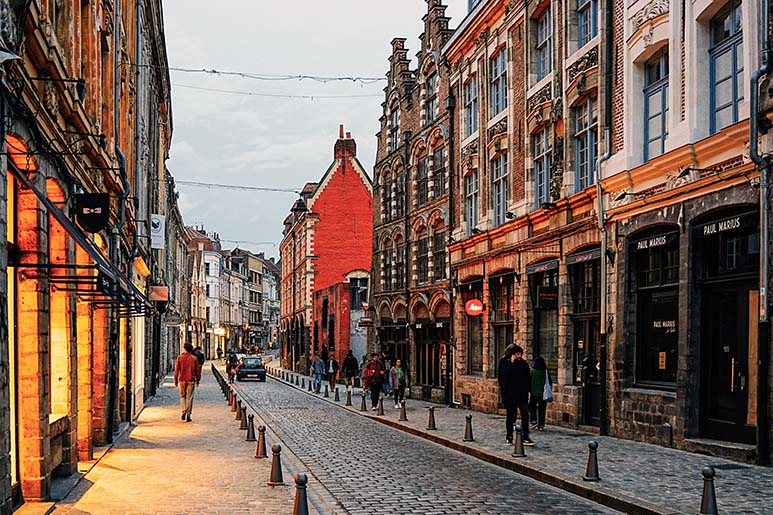 8 Epic Things To Do in Lille at Night