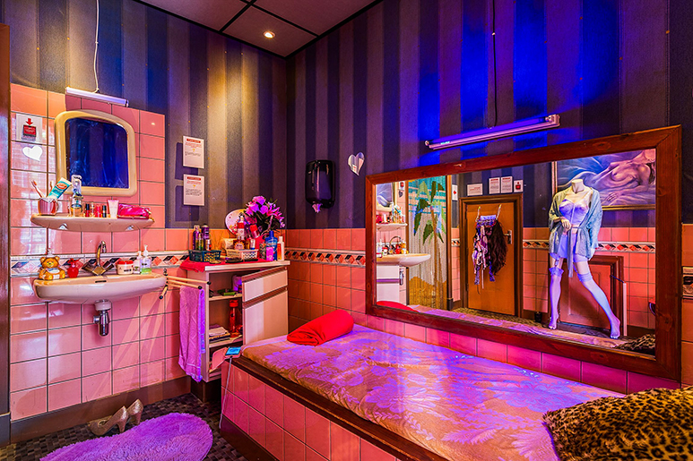 Visit the Red Light District: Travelers’ Questions Answered