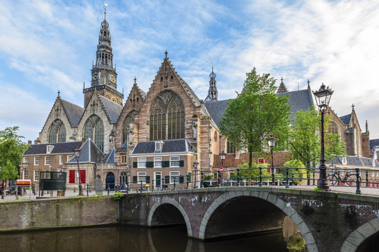 10 Best Churches in Amsterdam You Can’t Miss