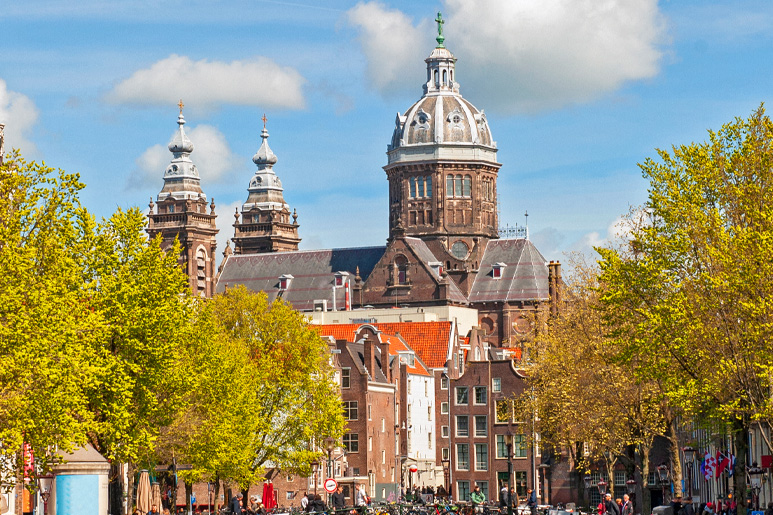 10 Best Churches in Amsterdam You Can’t Miss
