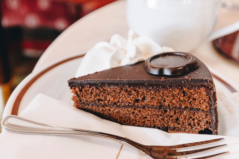 Food in Vienna: 12 Popular Dishes of Viennese Cuisine