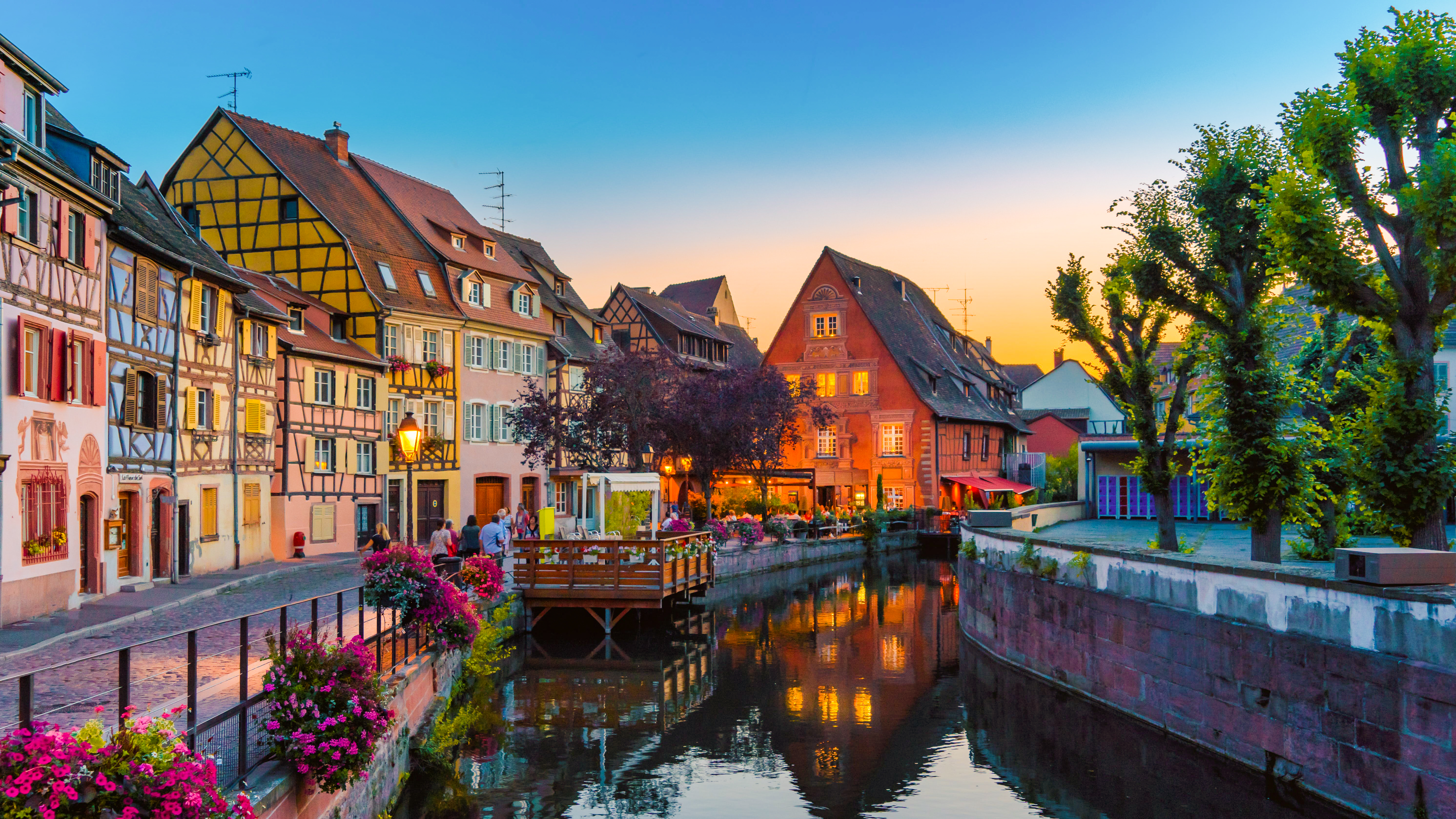 10 of the most colorful places in the world