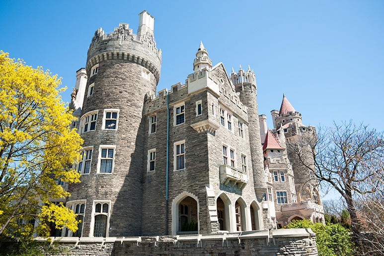 8 Unmissable Toronto Landmarks and Historic Sights