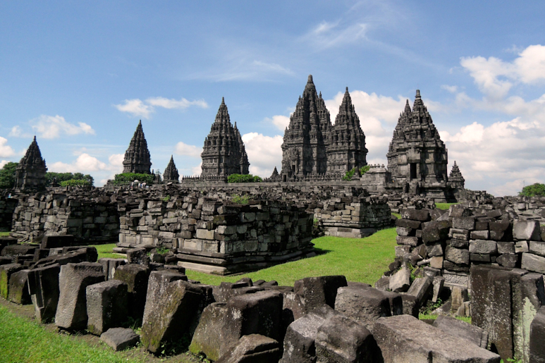 Famous Temples To Visit: 12 Ancient Temples Around the World