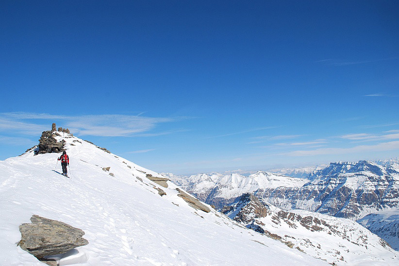 Vals Piste Map | Plan of ski slopes and lifts | OnTheSnow