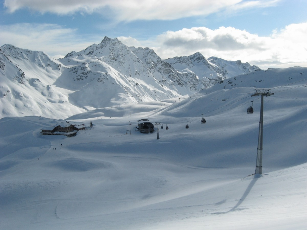 Santa Caterina Valfurva Webcams - All Live HD Cams - OnTheSnow