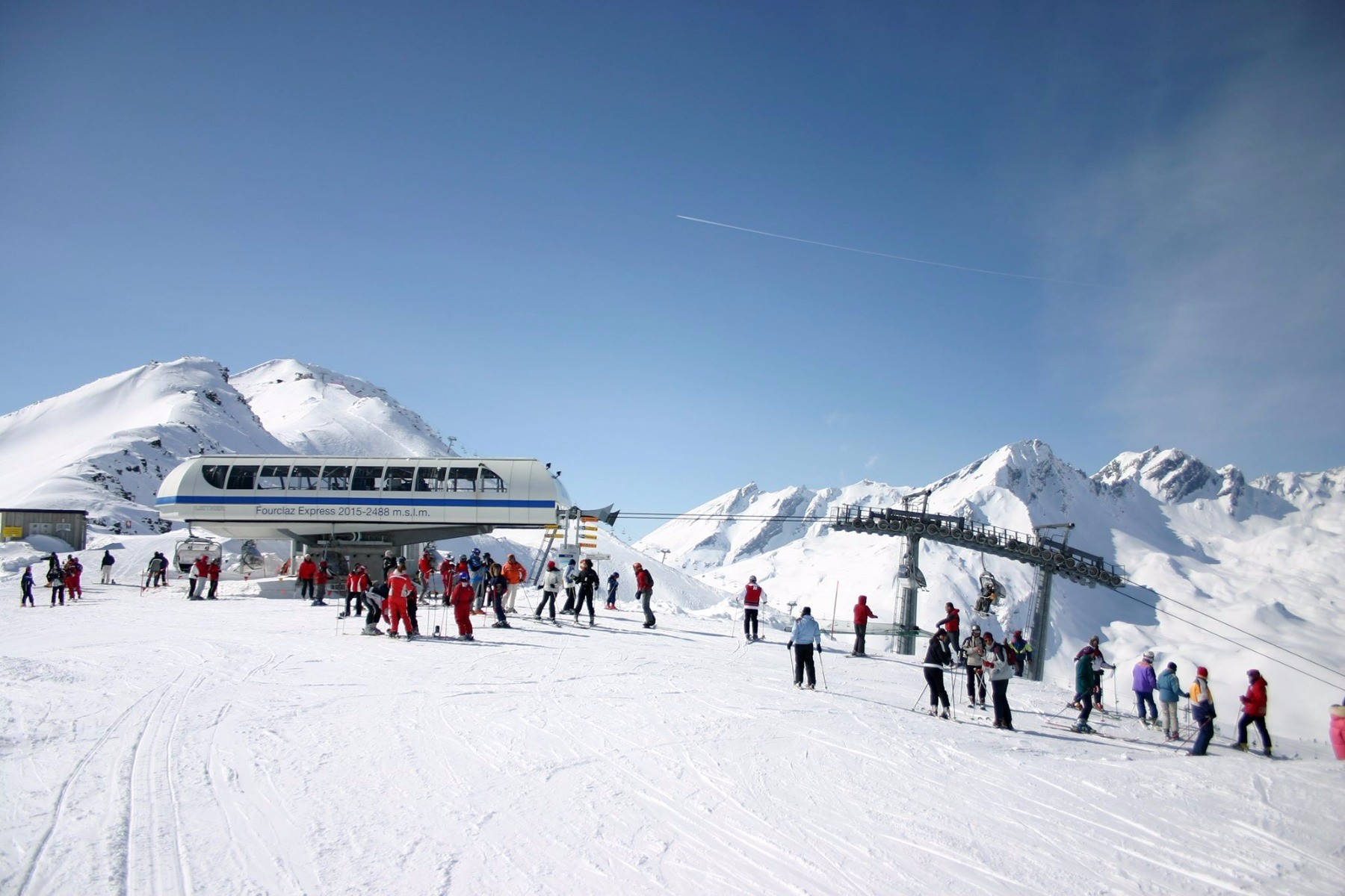 La Thuile Piste Map | Plan of ski slopes and lifts | OnTheSnow