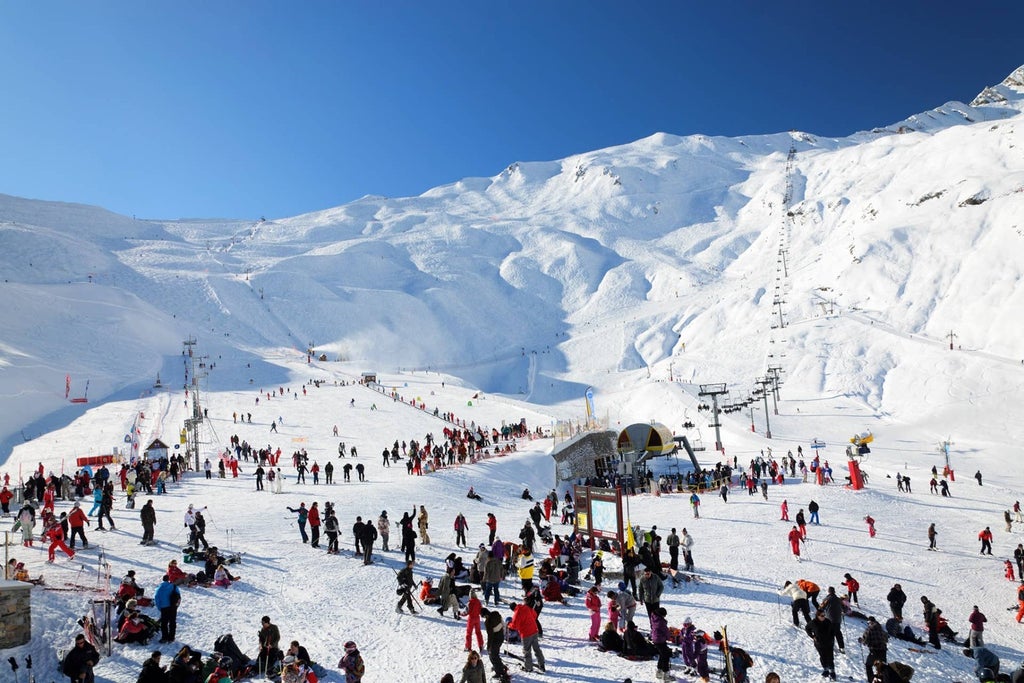 Cauterets - Présentation de Cauterets (la station, le domaine skiable...) Cauterets - Présentation de Cauterets (la station, le domaine skiable...)