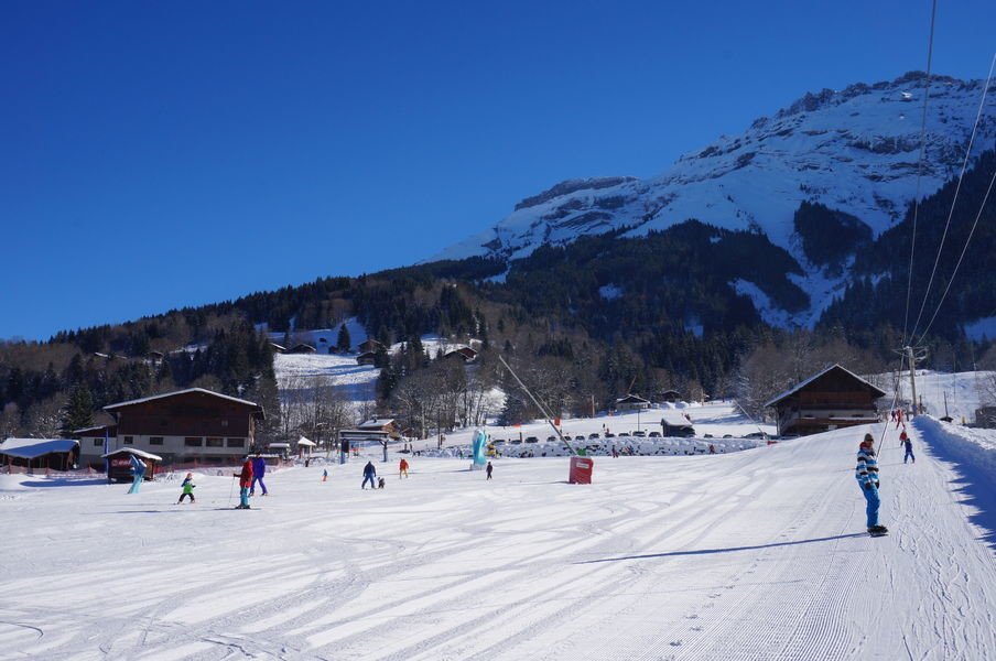 Sixt Fer à Cheval Piste Map | Plan of ski slopes and lifts | OnTheSnow