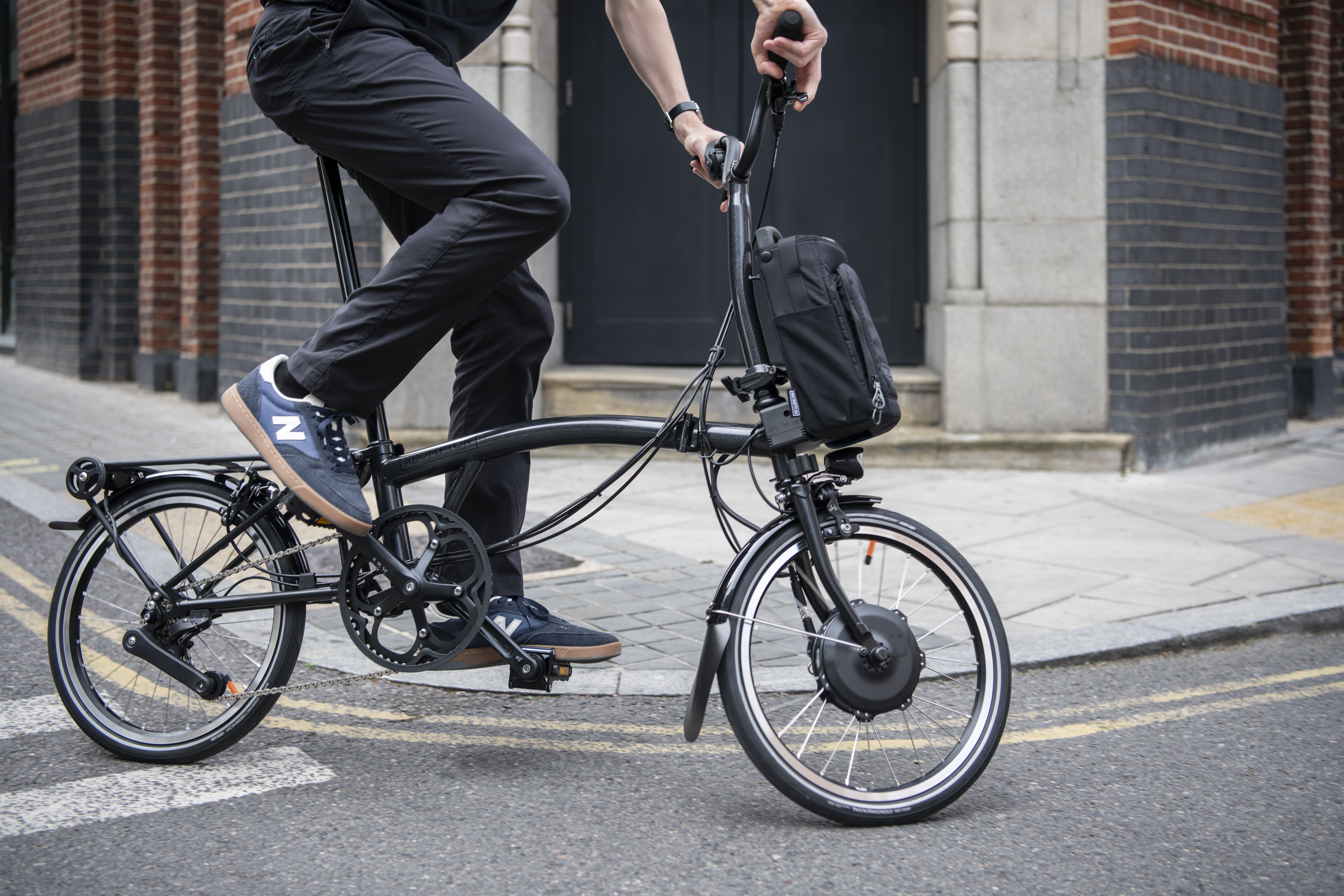 Brompton Electric P Line - Lightweight Folding E-Bike | Brompton ...